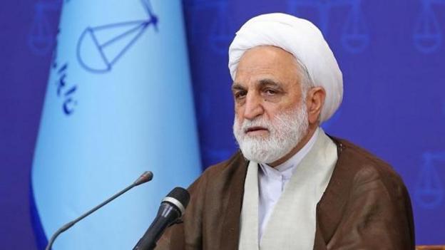 اعتراضات ایران؛ قوه قضائیه یک معترض را بابت «آتش زدن سطل زباله به