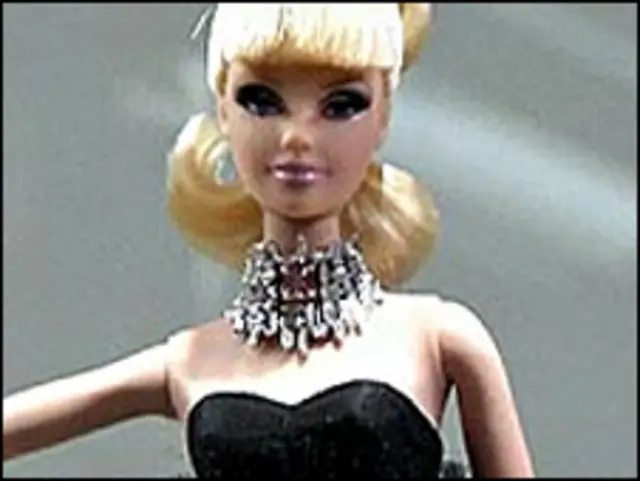 Barbie con diamantes: venta récord - BBC News Mundo