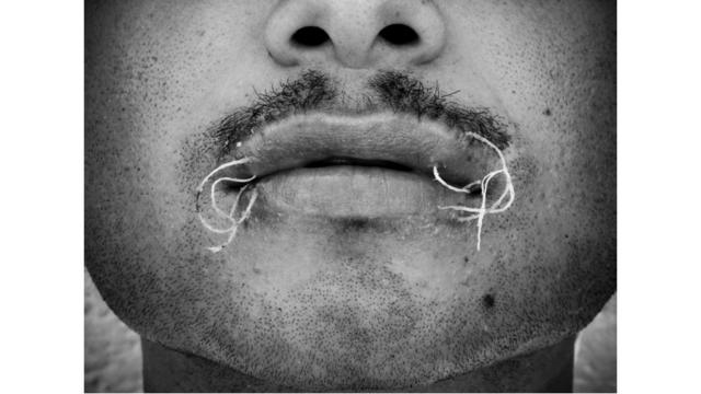 En fotos: "los anegados", presos de boca cosida - BBC News Mundo