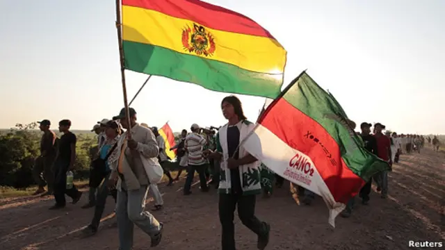 Una carretera aleja a Evo Morales de los indígenas del Tipnis - BBC ...