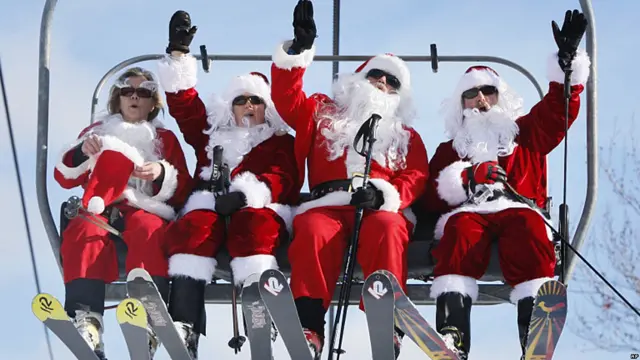 En fotos: la multiplicación de los Santas - BBC News Mundo