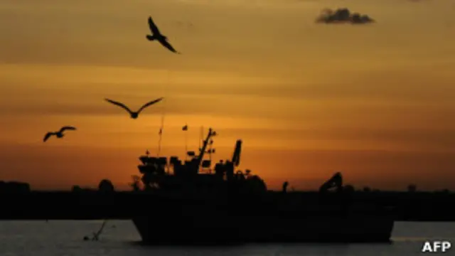 El veto a la bandera de Malvinas/Falklands, golpe a la flota ...