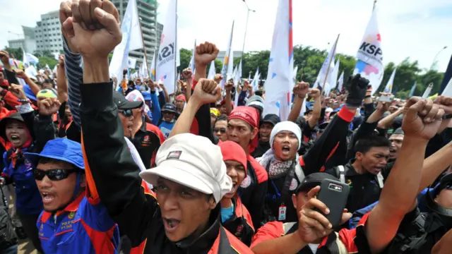 Unjuk rasa menentang kenaikan BBM - BBC News Indonesia