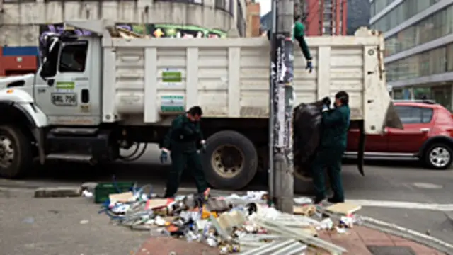La basura divide a Bogotá - BBC News Mundo