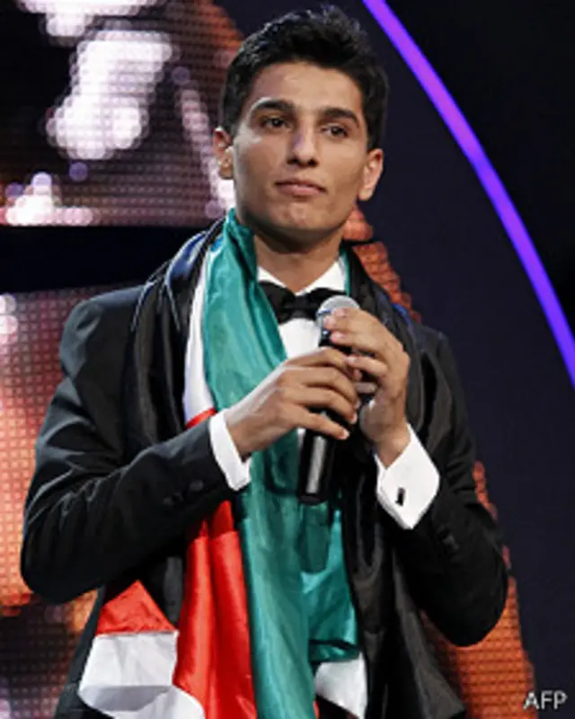 Un cantante de bodas palestino hace historia en el "Arab Idol" - BBC ...