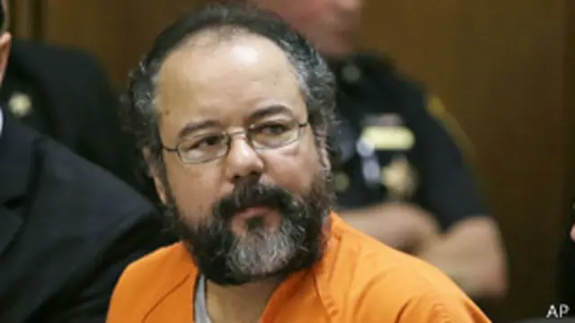 Ariel Castro es condenado a más de 1.000 años de prisión - BBC News Mundo