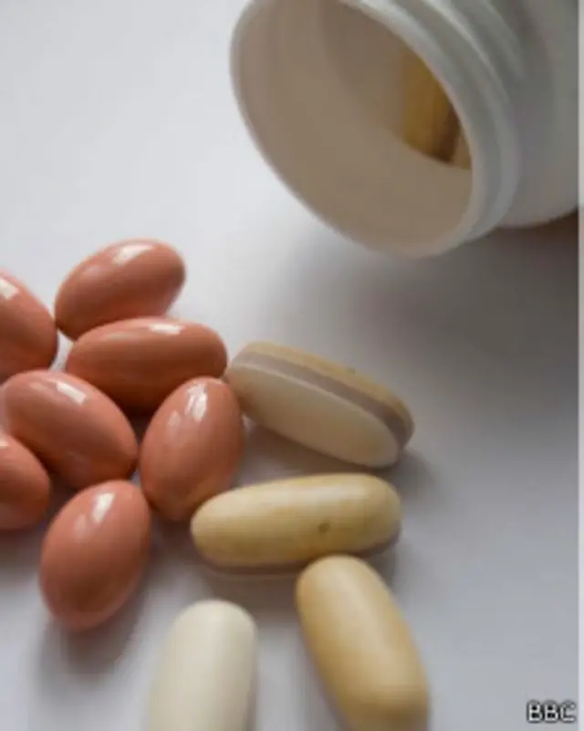 Excesso de vitaminas pode gerar risco para a saúde - BBC News Brasil