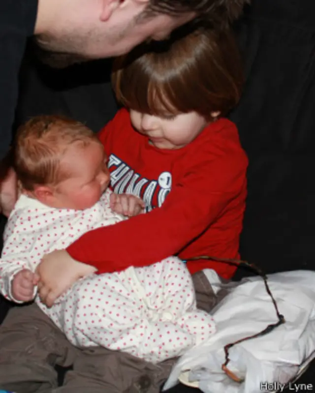 Conheça o parto que oferece 'transição suave' para bebês - BBC News Brasil