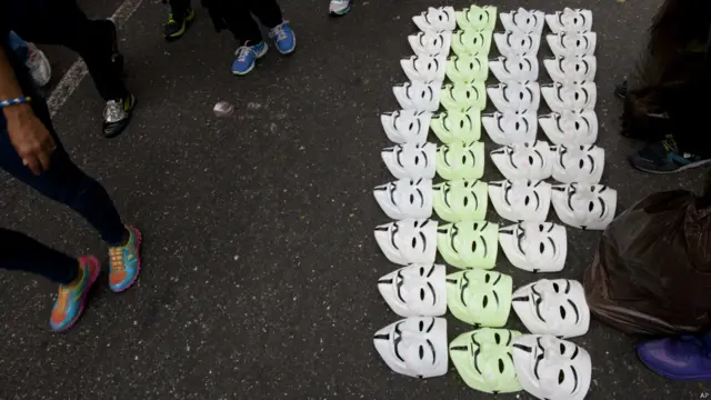 En fotos: las máscaras de las protestas en Venezuela - BBC News Mundo
