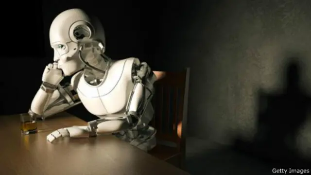 خمسة أسئلة محيرة حول مستقبل الكمبيوتر في عام 2039 - BBC News عربي