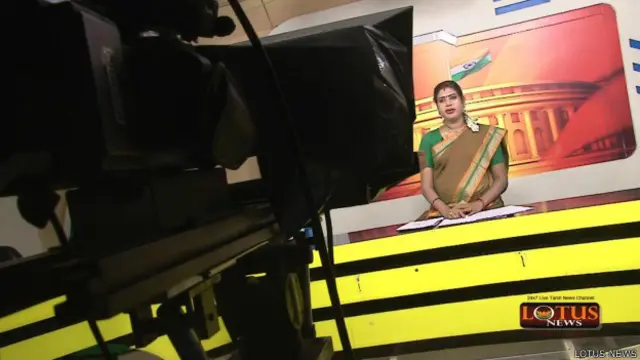 Telejornal da Índia tem primeira âncora transgênero - BBC News Brasil