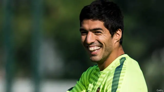 luis suarez sonrisa