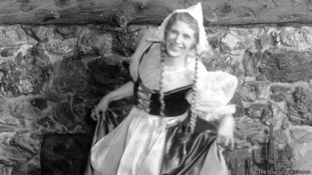 La extraodinaria historia de la mujer que cautivó a las masas con sus ...