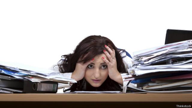 Tres estrategias básicas para enfrentar a un jefe controlador - BBC ...