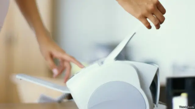 ¿Cuál es el secreto del fax para seguir con vida? - BBC News Mundo