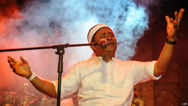 Rafli, lagu Anak Yatim dan rintihan Aceh di masa konflik - BBC News ...