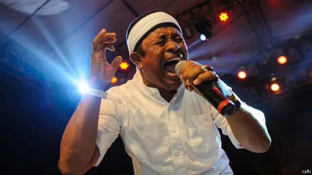 Rafli, lagu Anak Yatim dan rintihan Aceh di masa konflik - BBC News ...