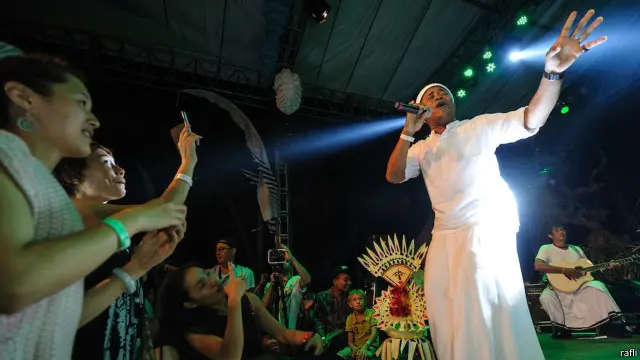 Rafli, lagu Anak Yatim dan rintihan Aceh di masa konflik - BBC News ...