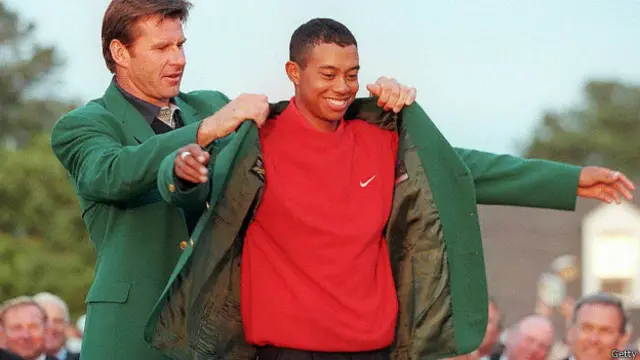 El caddie negro que fue un símbolo del golf antes que Tiger Woods - BBC ...