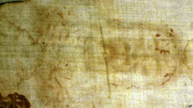 Las teorías sobre por qué el Santo Sudario de Turín tiene la imagen de ...