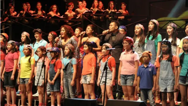 Konser Love of My Life: Lagu-lagu Queen dalam balutan orkestra - BBC ...