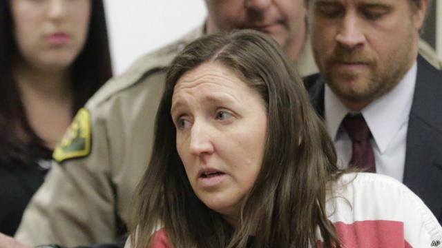 Al menos 20 años de prisión a mujer en EE.UU. por matar a seis de sus ...