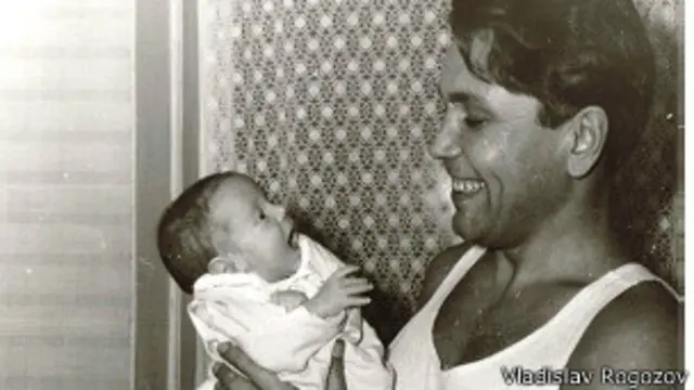 El hombre que se operó su propio apéndice - BBC News Mundo