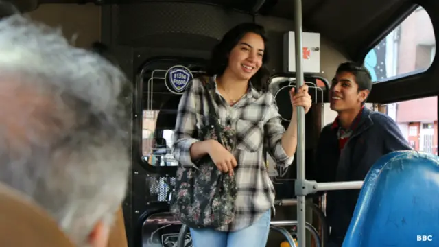 En fotos: las tradicionales busetas que Bogotá dejará de ver - BBC News ...