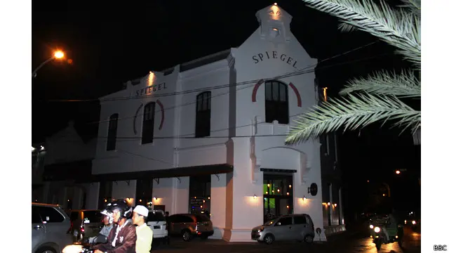 Mengapa sulit melindungi bangunan cagar budaya di Semarang? - BBC News Indonesia