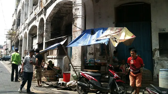 Mengapa sulit melindungi bangunan cagar budaya di Semarang? - BBC News Indonesia