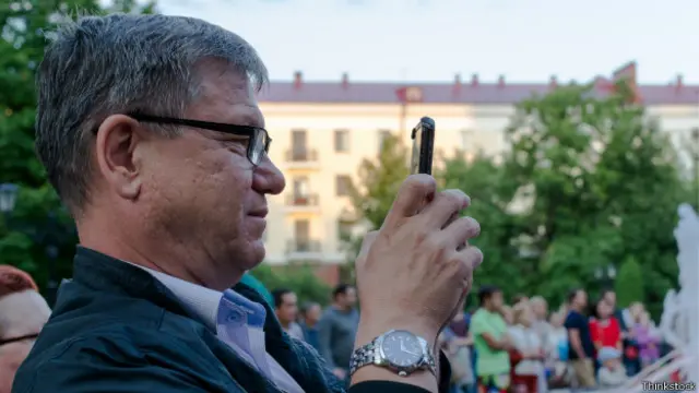 Cinco consejos para organizar mejor la pantalla de tu celular - BBC ...