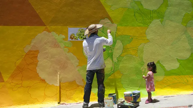 Palmitas, el barrio mexicano que combate la violencia con colores - BBC ...