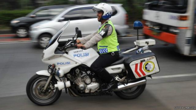 #TrenSosial: Pemerintah dan polisi bertentangan soal 'pengawalan motor ...