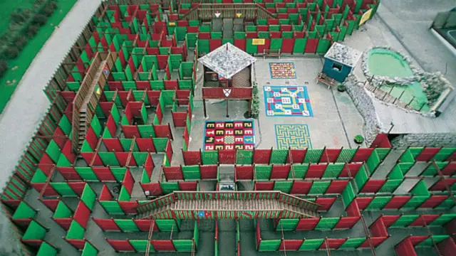 ¿Qué hay dentro del cerebro de un creador de laberintos? - BBC News Mundo