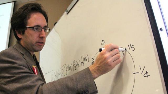 O matemático peruano que resolveu um problema de quase 300 anos - BBC ...