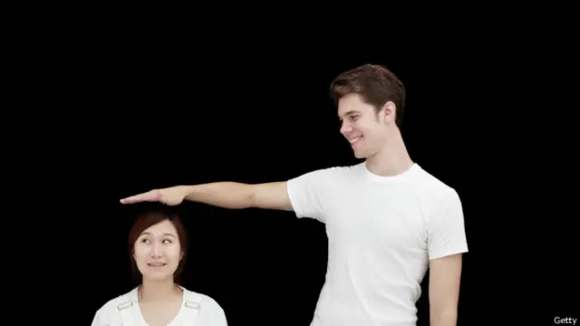 É melhor ser alto ou ser baixinho? - BBC News Brasil