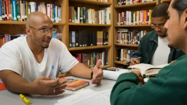 Como prisioneiros venceram alunos de Harvard em debate nos EUA - BBC ...