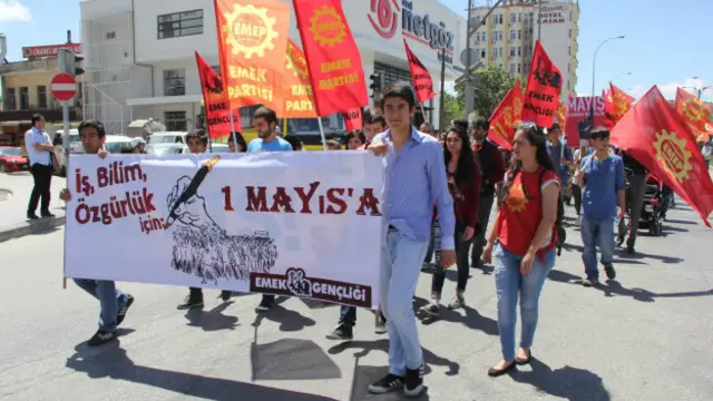 İki fotoğrafın öyküsü: Ali İsmail'den Ali Deniz'e - BBC News Türkçe