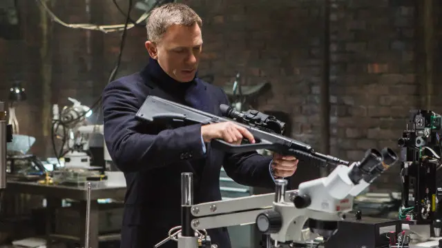 Spectre, film James Bond baru dipuji kritikus - BBC News Indonesia