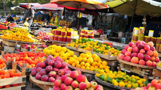 Sizin Fotoğraflarınız: Pazar yerleri - BBC News Türkçe