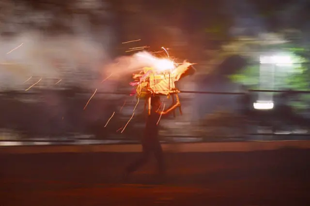 Nuestros lectores comparten sus fuegos artificiales - BBC News Mundo