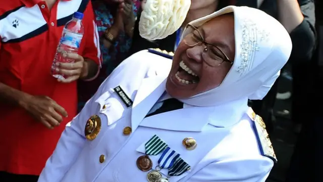 Pilkada serentak, sejumlah calon petahana unggul - BBC News Indonesia