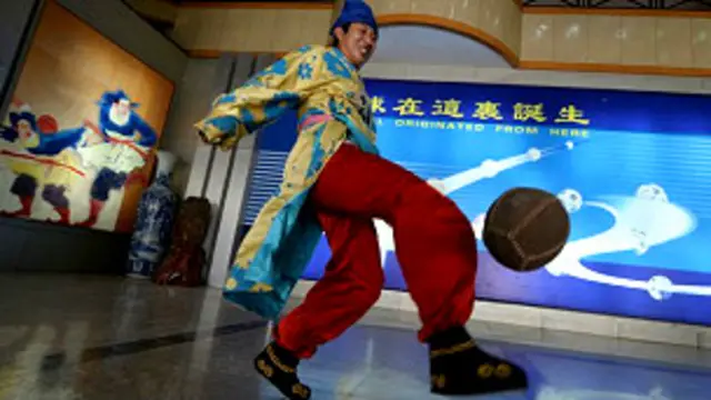 Cuju: cómo se jugaba al fútbol hace más de mil años en China - BBC News ...