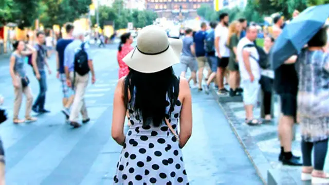 'Como viajei pelo mundo com pouco dinheiro e um passaporte problemático ...