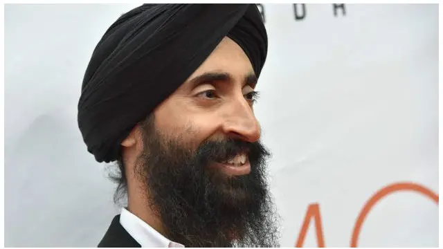 Kilemba chamzuia Kalasinga kupanda ndege - BBC News Swahili