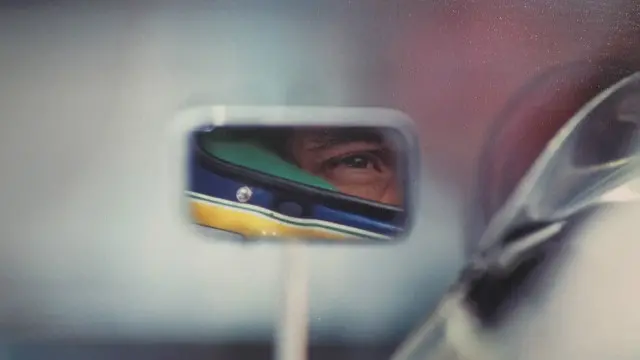 Mostra reúne imagens inéditas e raras de Senna que desvendam o homem ...