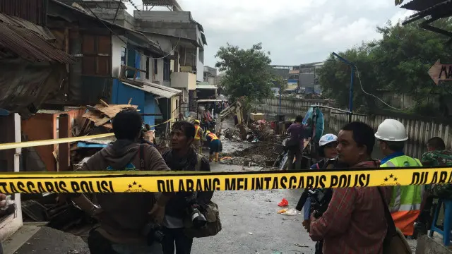 Pembongkaran Kalijodo lancar tanpa perlawanan - BBC News Indonesia