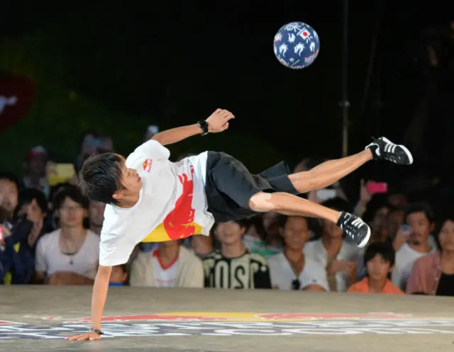 Estilo libre: cómo hacer cosas increíbles con el balón sin anotar un ...
