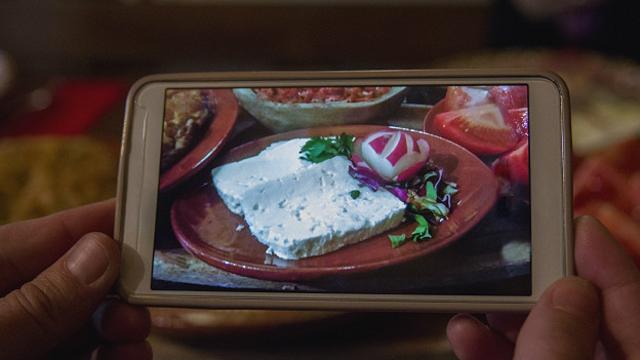 Comida digital: ¿nos la comemos con la boca o sólo con los ojos? - BBC ...