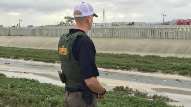 Los Agentes De La Patrulla Fronteriza De Ee Uu Que Desean Que Donald